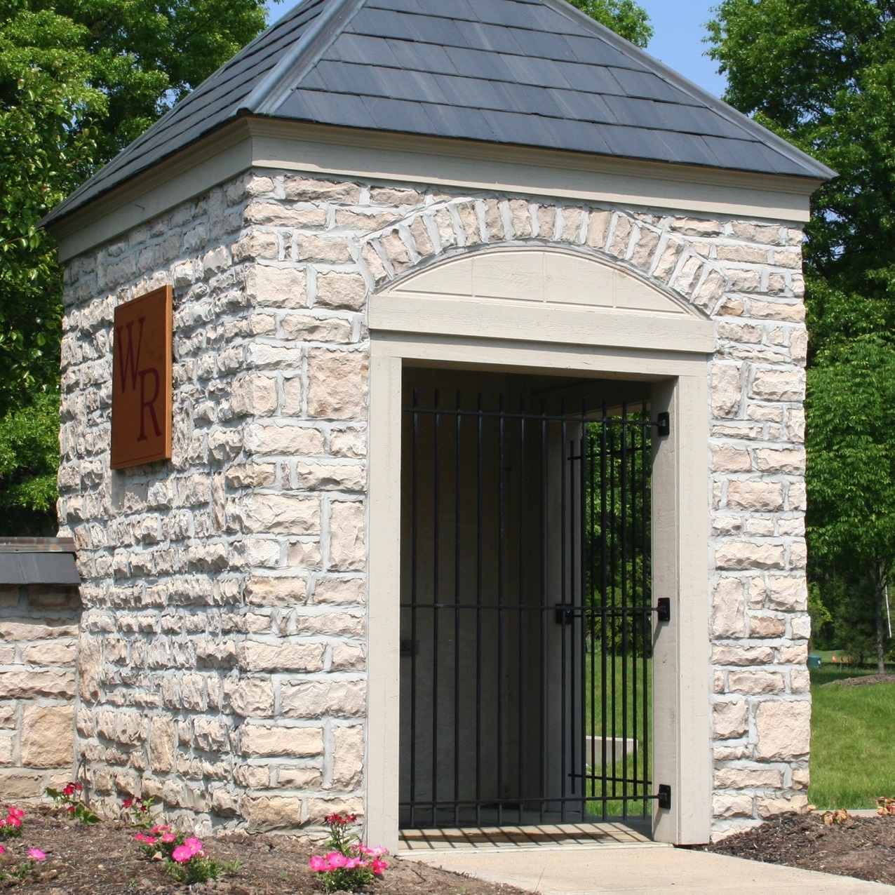 Dutch Quality LimestoneOhio Tan – Valley Mason Supply